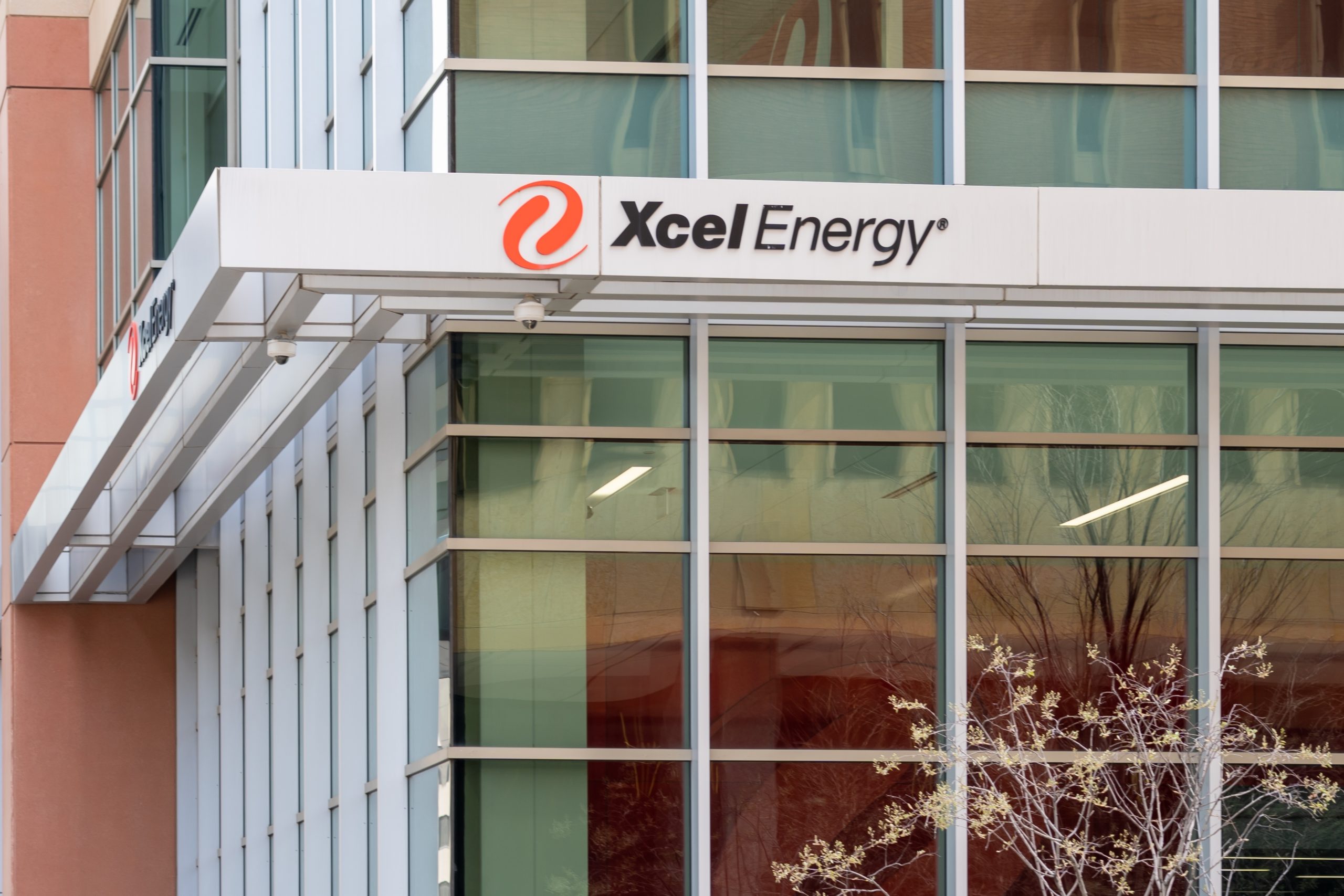 Xcel's struggle with emission targets raises concerns in Boulder