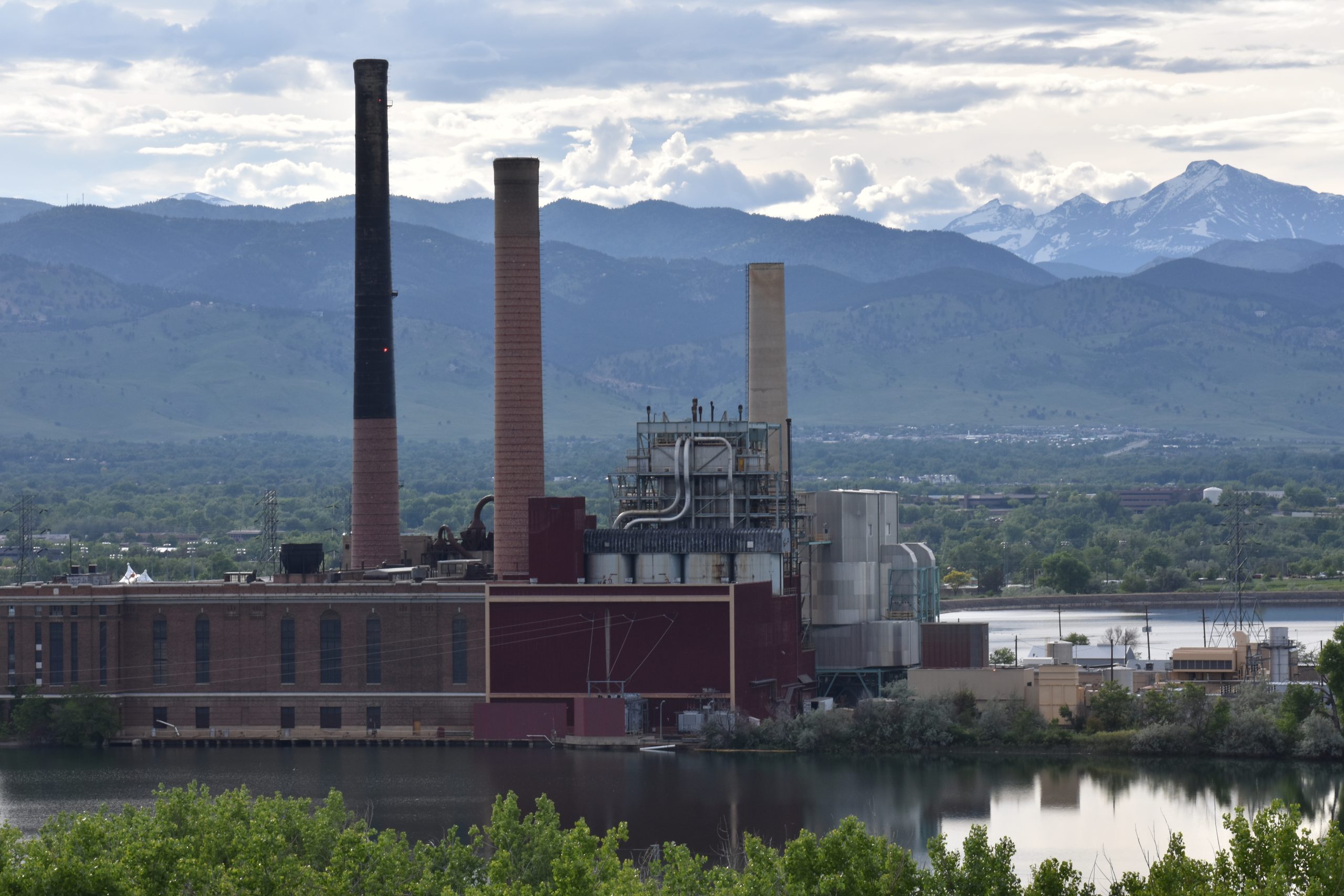 Boulder residents push for independent air monitoring as Xcel plans ...